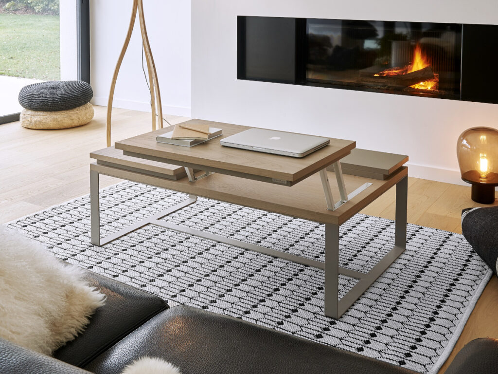 Table basse avec plateaux relevables : 4 modèles pour un salon ...